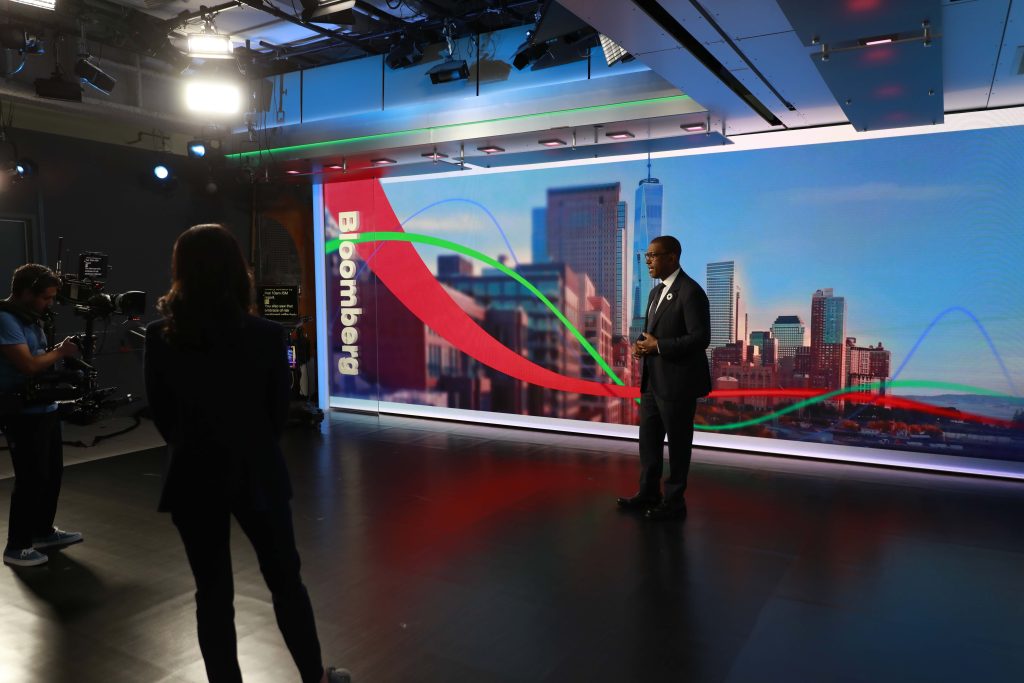 Ticker: Bloomberg Refreshes The Close, Elmo is Bound for Paris